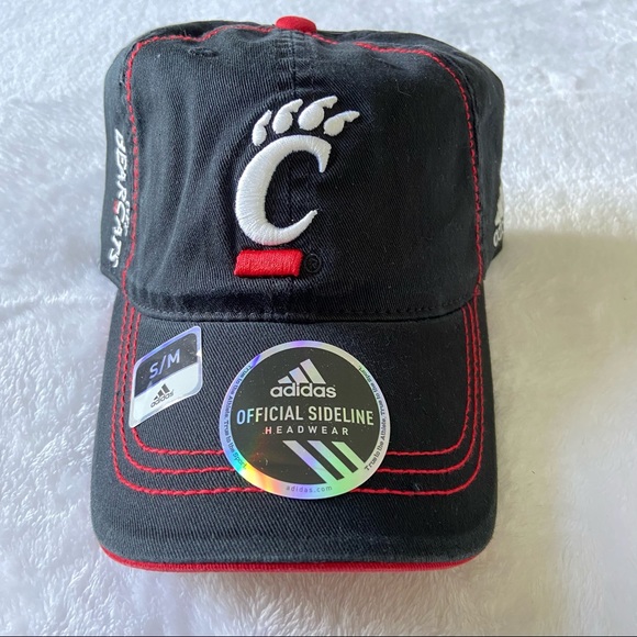 adidas | Accessories | Adidas Cincinnati Bearcats Slouch Fitted Hat Sm ...